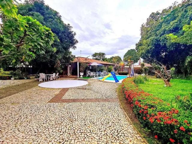 Casa / Sobrado para Venda em Teresina/PI Ininga 5 Quartos