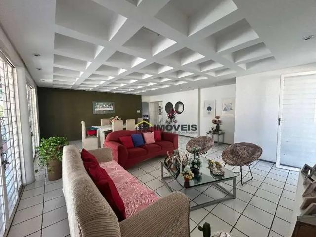 Casa / Sobrado para Venda em Teresina/PI Jóquei 4 Quartos