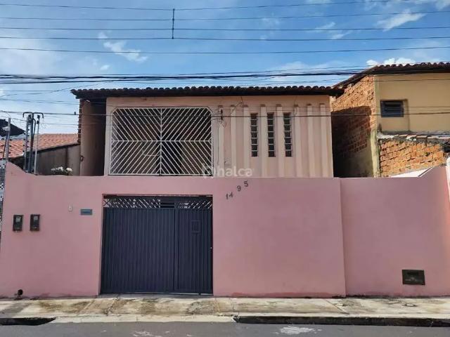 Casa / Sobrado para Venda em Teresina/PI Pio XII 6 Quartos