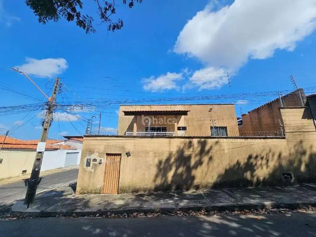 Casa / Sobrado para Venda em Teresina/PI Saci 3 Quartos