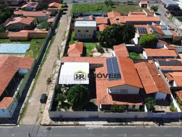 Casa / Sobrado para Venda em Teresina/PI Satélite 4 Quartos