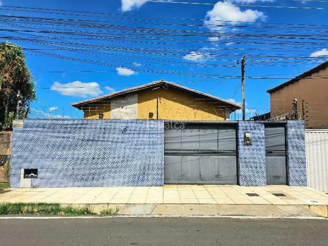 Casa / Sobrado para Venda em Teresina/PI Vermelha 5 Quartos