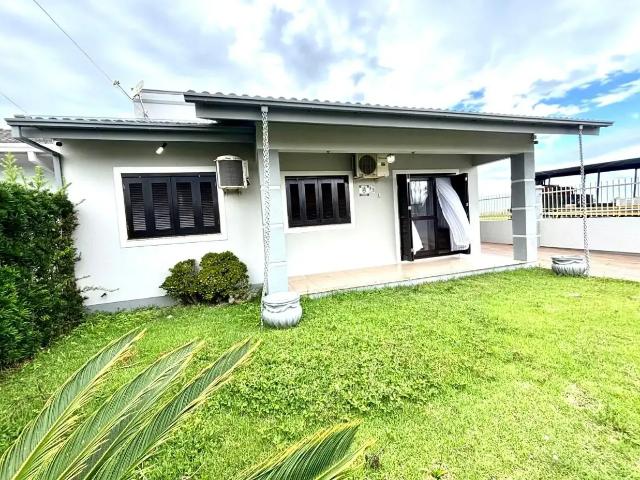 Casa / Sobrado para Venda em Terra de Areia/RS Centro 1 Quartos