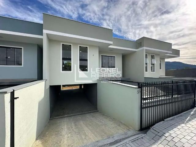 Casa / Sobrado para Venda em Timbó/SC Araponguinhas 2 Quartos