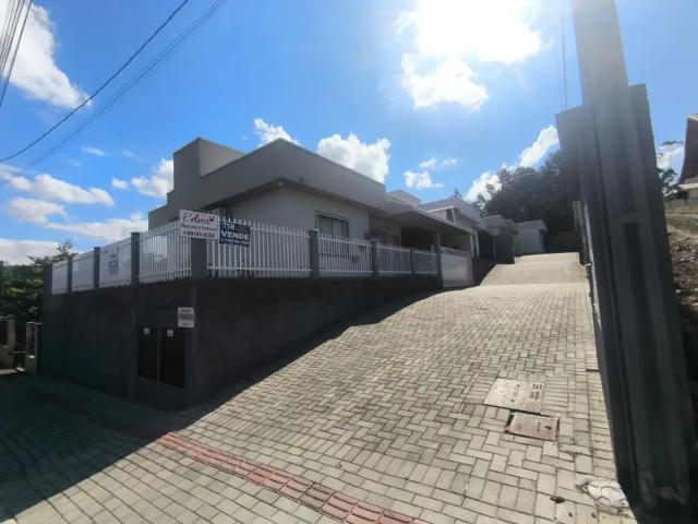 Casa / Sobrado para Venda em Timbó/SC Araponguinhas 2 Quartos