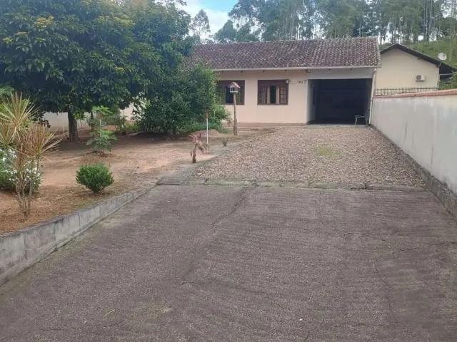 Casa / Sobrado para Venda em Timbó/SC Araponguinhas