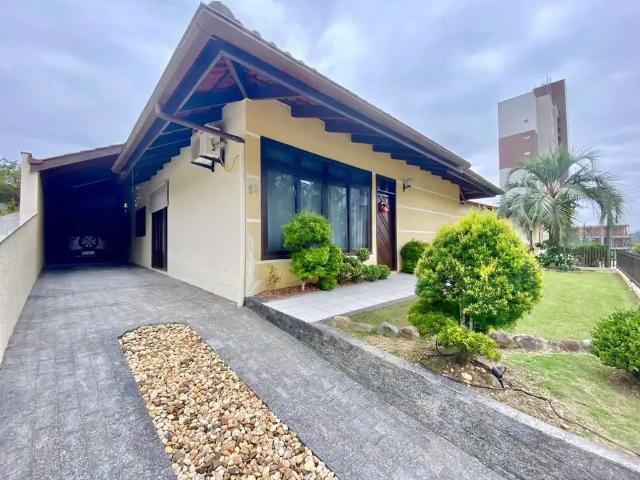 Casa / Sobrado para Venda em Timbó/SC Das Capitais 3 Quartos