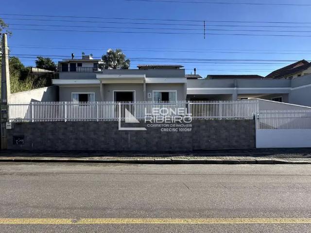 Casa / Sobrado para Venda em Timbó/SC Das Capitais 3 Quartos