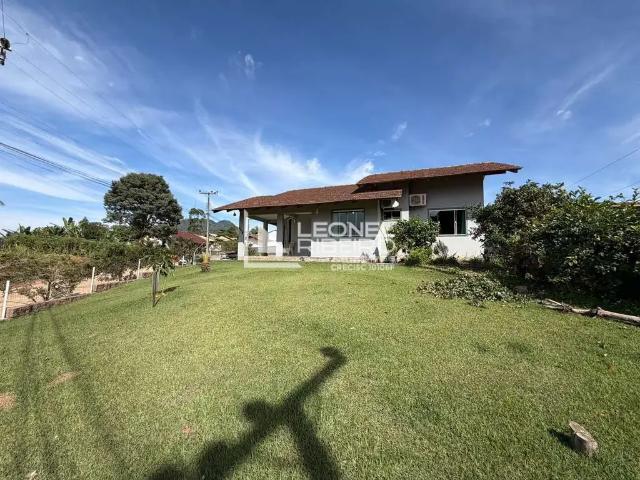 Casa / Sobrado para Venda em Timbó/SC Das Capitais 3 Quartos