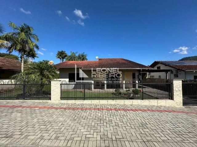 Casa / Sobrado para Venda em Timbó/SC Das Capitais 3 Quartos