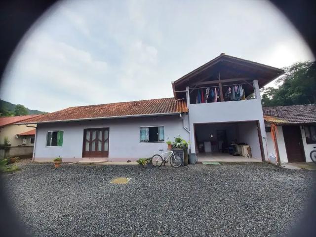 Casa / Sobrado para Venda em Timbó/SC Dos Estados 4 Quartos