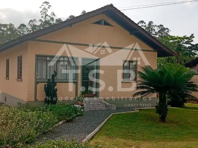 Casa / Sobrado para Venda em Timbó/SC Pomeranos 5 Quartos