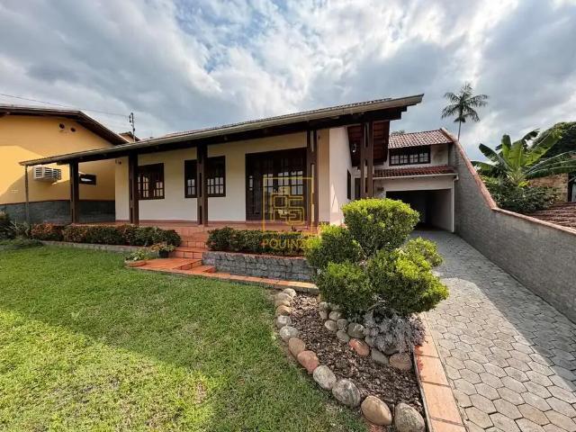 Casa / Sobrado para Venda em Timbó/SC Quintino 3 Quartos