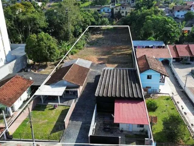 Casa / Sobrado para Venda em Timbó/SC Quintino 5 Quartos