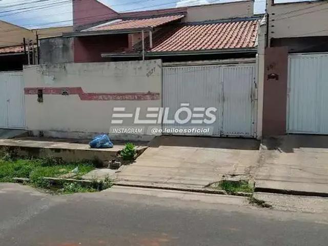 Casa / Sobrado para Venda em Timon/MA Parque Piauí 3 Quartos