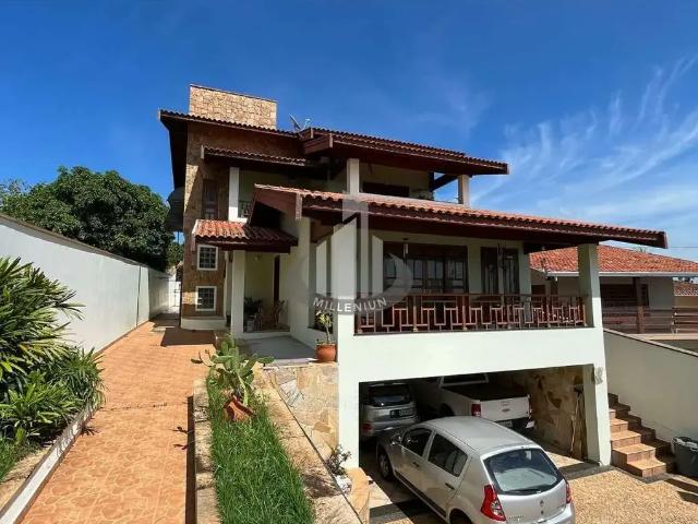Casa / Sobrado para Venda em Tietê/SP Zico Pires 4 Quartos