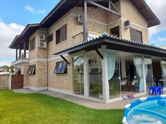 Casa / Sobrado para Venda em Tijucas/SC Centro 4 Quartos
