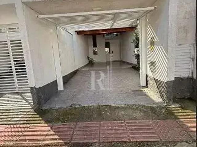 Casa / Sobrado para Venda em Tijucas/SC Areias 2 Quartos