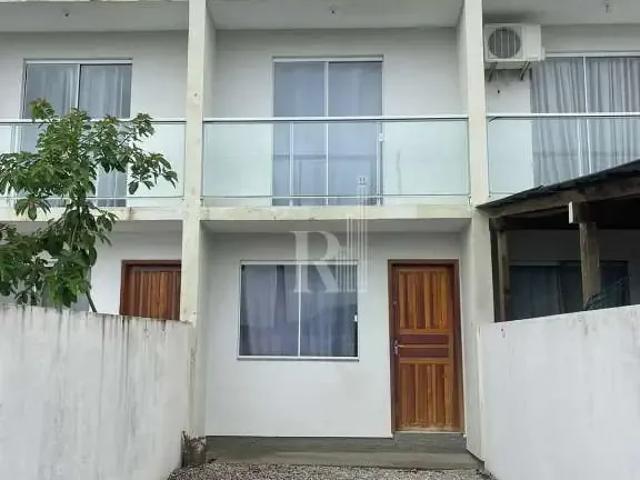 Casa / Sobrado para Venda em Tijucas/SC Areias 2 Quartos