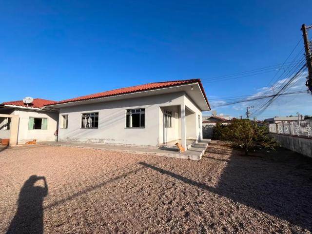 Casa / Sobrado para Venda em Tijucas/SC Praça 3 Quartos