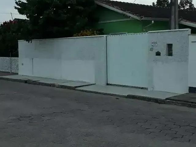 Casa / Sobrado para Venda em Tijucas/SC Praça 2 Quartos