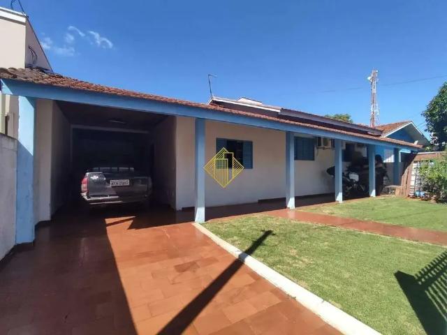 Casa / Sobrado para Venda em Toledo/PR Vila Becker 3 Quartos