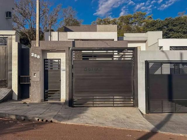 Casa / Sobrado para Venda em Toledo/PR Vila Becker 3 Quartos