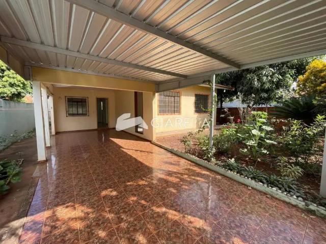 Casa / Sobrado para Venda em Toledo/PR Jardim Gisela 2 Quartos