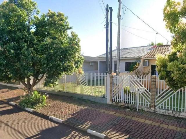Casa / Sobrado para Venda em Toledo/PR Jardim Gisela
