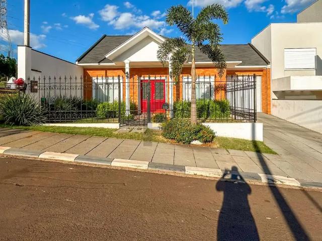 Casa / Sobrado para Venda em Toledo/PR Jardim Pancera 3 Quartos