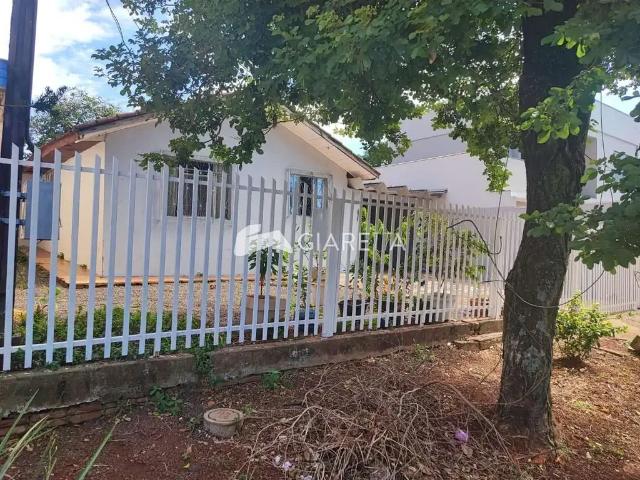 Casa / Sobrado para Venda em Toledo/PR Jardim Pancera 3 Quartos