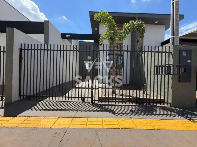 Casa / Sobrado para Venda em Toledo/PR Pinheirinho 3 Quartos