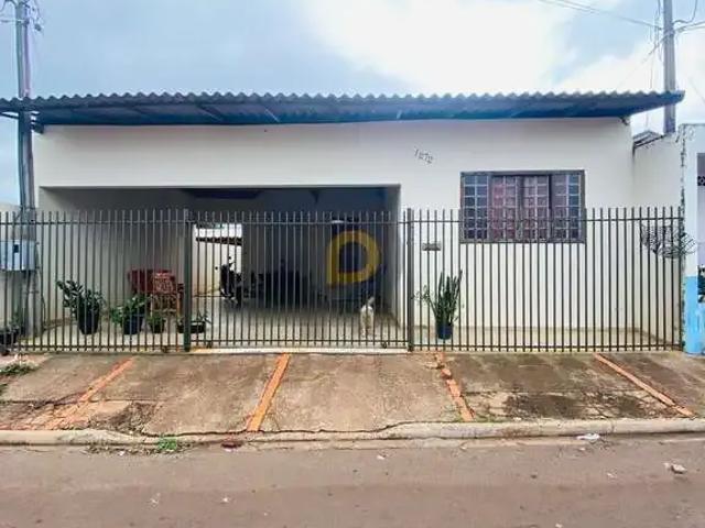 Casa / Sobrado para Venda em Toledo/PR Residencial Santa Clara 3 Quartos