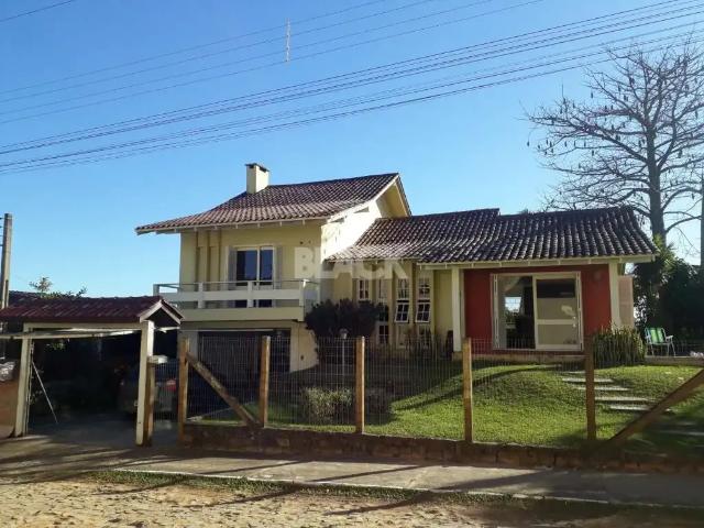 Casa / Sobrado para Venda em Torres/RS Vila São João 3 Quartos