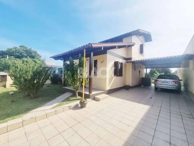 Casa / Sobrado para Venda em Torres/RS Igra Sul 3 Quartos
