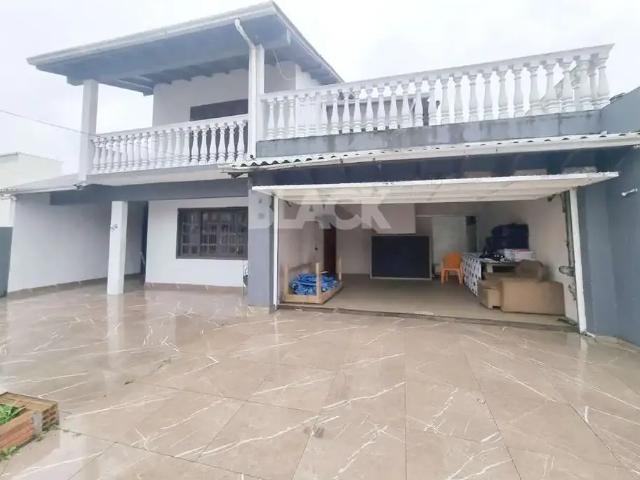 Casa / Sobrado para Venda em Torres/RS Igra Sul 3 Quartos