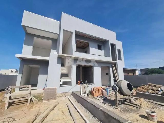 Casa / Sobrado para Venda em Torres/RS Morada das Palmeiras 3 Quartos
