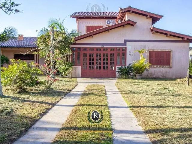 Casa / Sobrado para Venda em Torres/RS Praia Paraíso 2 Quartos