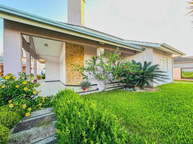 Casa / Sobrado para Venda em Torres/RS Praia Paraíso 4 Quartos