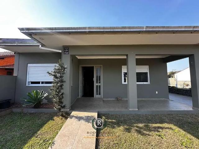 Casa / Sobrado para Venda em Torres/RS Praia Paraíso 4 Quartos
