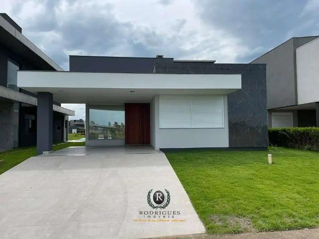 Casa / Sobrado para Venda em Torres/RS Reserva Das Águas 4 Quartos