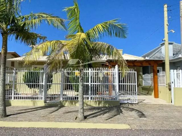 Casa / Sobrado para Venda em Tramandaí/RS Tramandaí Sul 3 Quartos