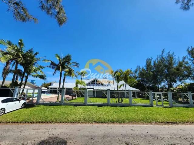 Casa / Sobrado para Venda em Tramandaí/RS Tramandaí Sul 4 Quartos