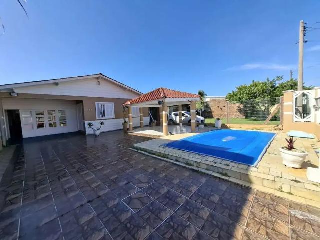 Casa / Sobrado para Venda em Tramandaí/RS Zona Nova 3 Quartos
