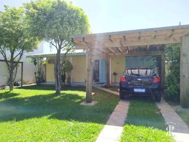 Casa / Sobrado para Venda em Tramandaí/RS Zona Nova 3 Quartos