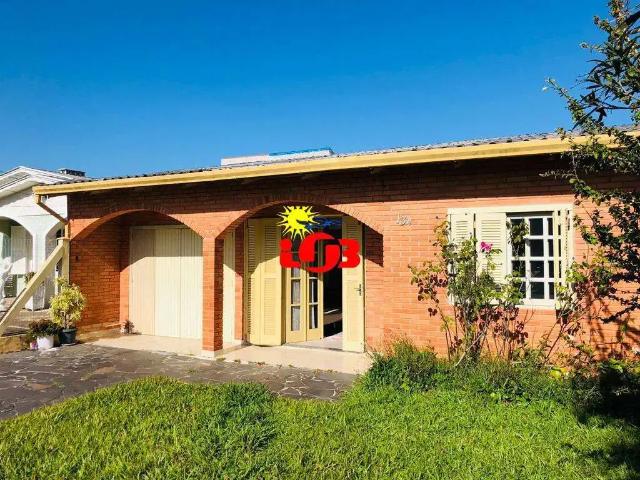 Casa / Sobrado para Venda em Tramandaí/RS Zona Nova 3 Quartos