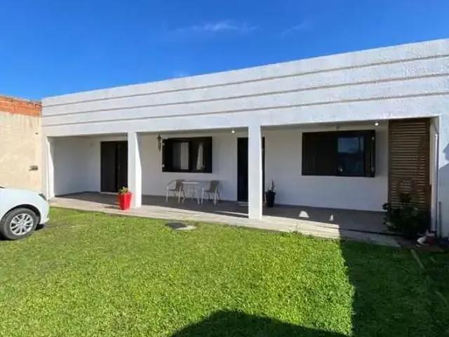 Casa / Sobrado para Venda em Tramandaí/RS Zona Nova 3 Quartos
