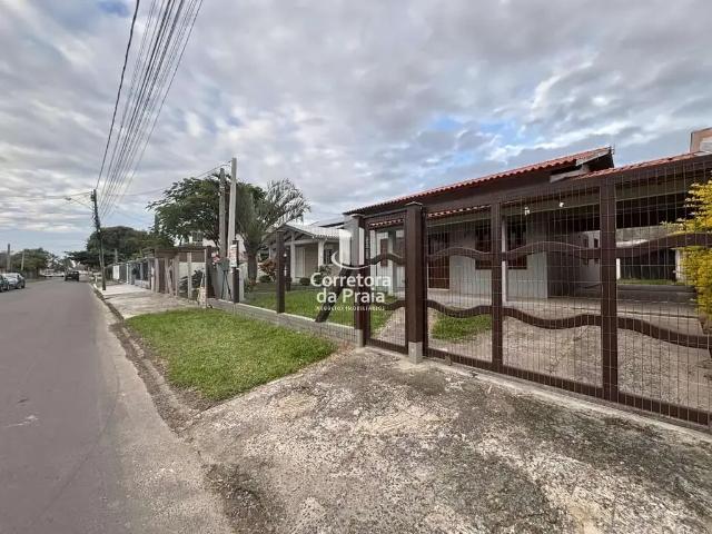 Casa / Sobrado para Venda em Tramandaí/RS Zona Nova 3 Quartos