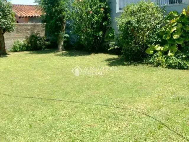 Casa / Sobrado para Venda em Tramandaí/RS Zona Nova 3 Quartos