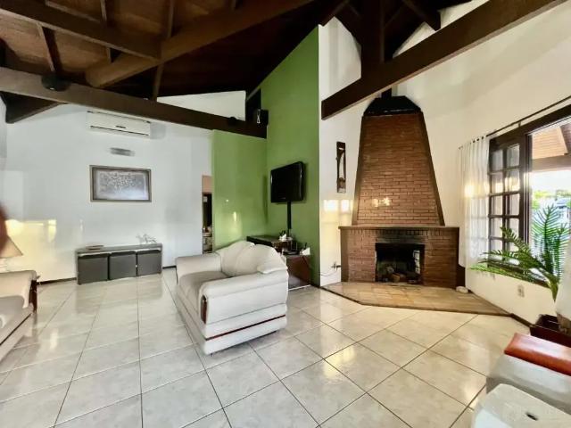 Casa / Sobrado para Venda em Tramandaí/RS Zona Nova 3 Quartos